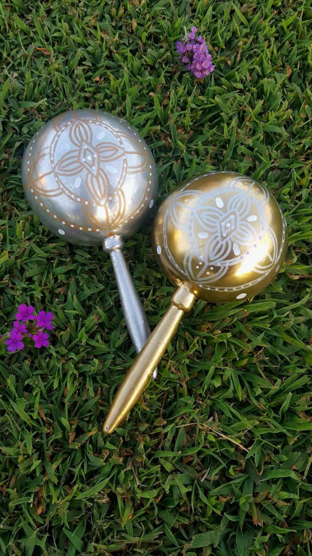 Metallic Gold & Silver Maracas pair - Etsy
