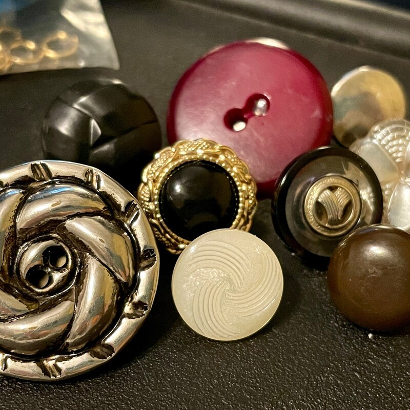 Button Brooch - Etsy