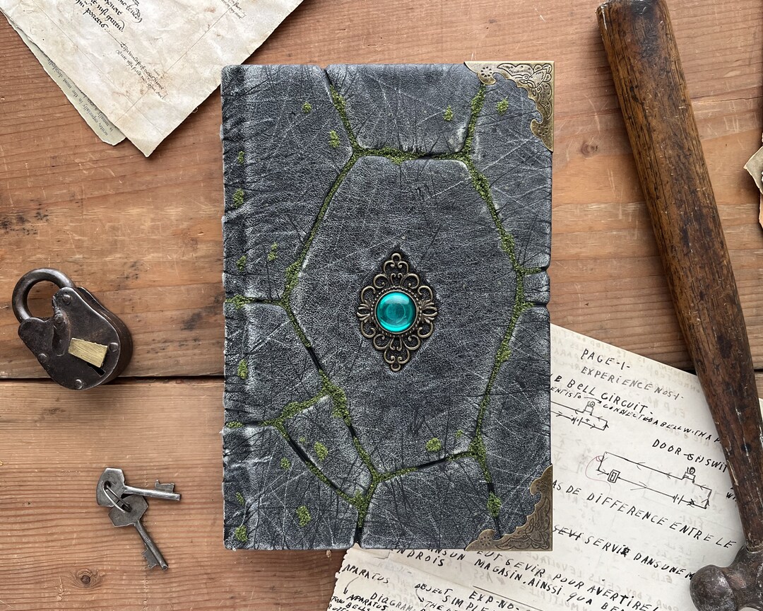 Grimoire of the Lost Emerald Medium Size Fantasy Book, Master Sword ...