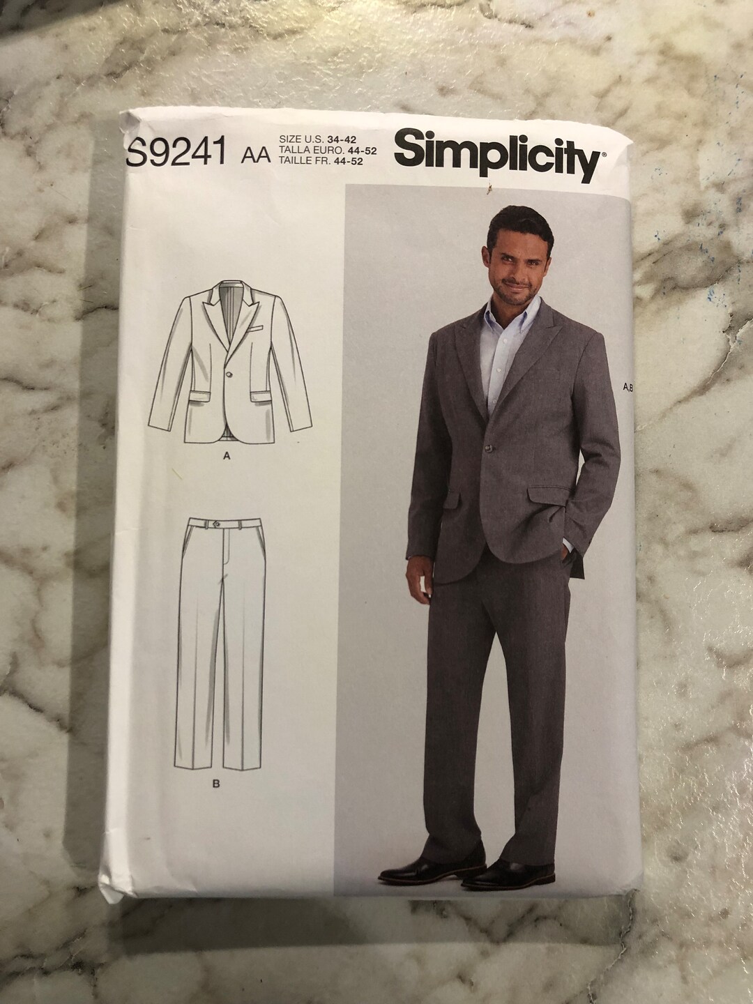 S9241 New and Uncut Factory Folded Mens Suit Pattern by Simplicity 35pc ...