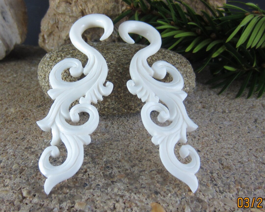 One Pair of 2G-6 Mm Carved Buffalo Bone Gauge , Organic Gauge, Body ...