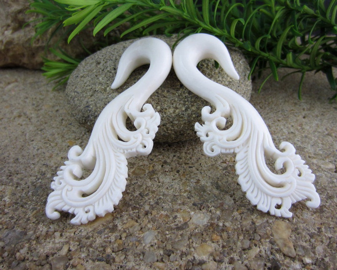 One Pair of 2G (6 Mm) Carved Buffalo Bone Ear Gauge , Organic Gauge ...