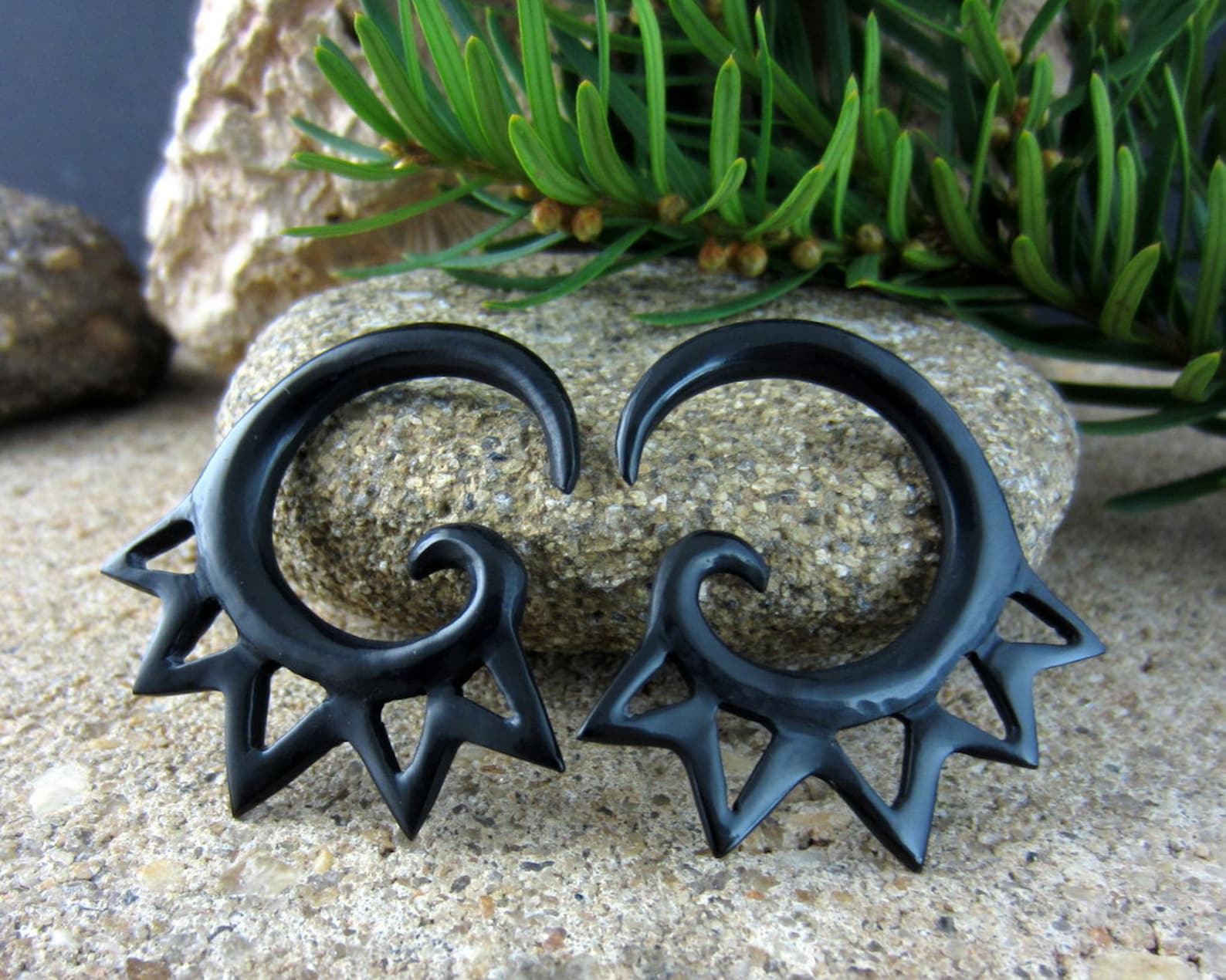 One Pair of 8G Carved Horn Unique Tribal Gauged Earrings - Etsy