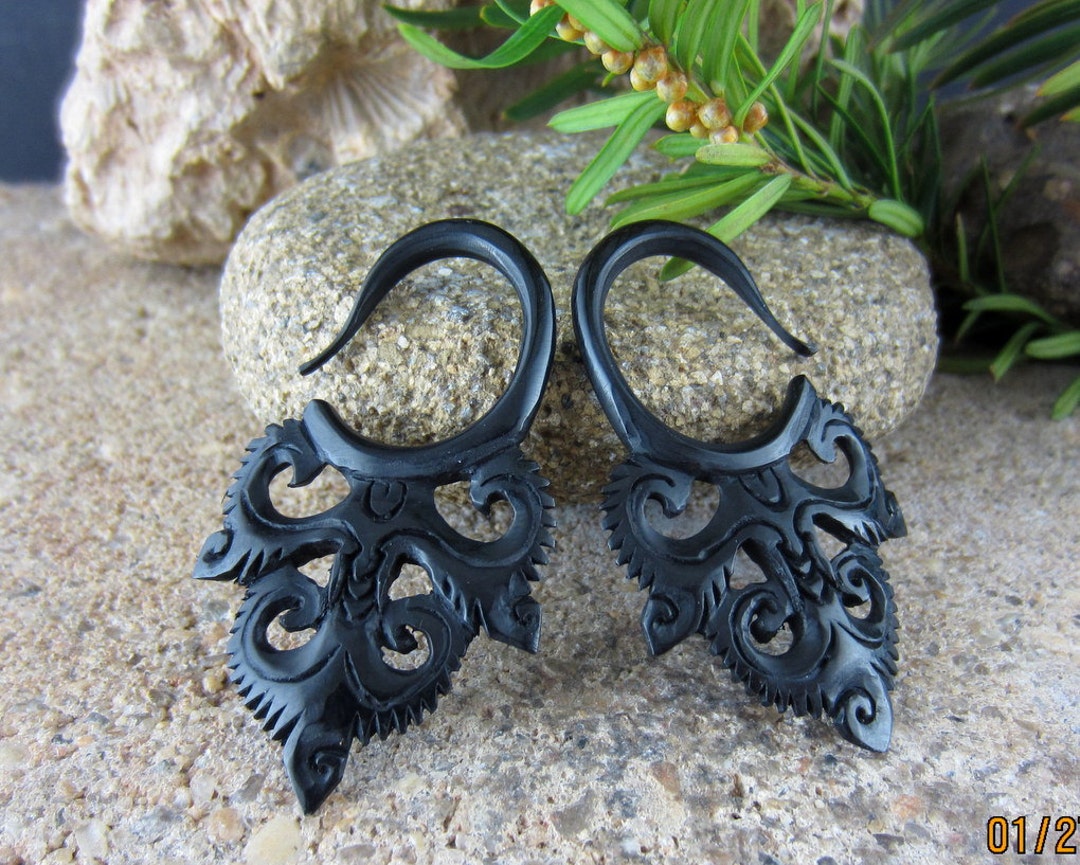 One Pair of 8G Tribal Ear Gauge ,carved Buffalo Horn Organic Gauges ...