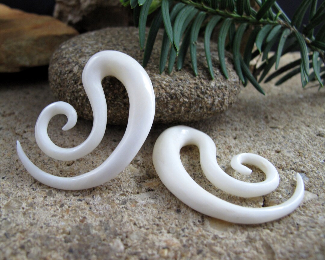 One Pair of 2g-6mm Carved Buffalo Bone Tribal Gauged Earrings, Unique ...