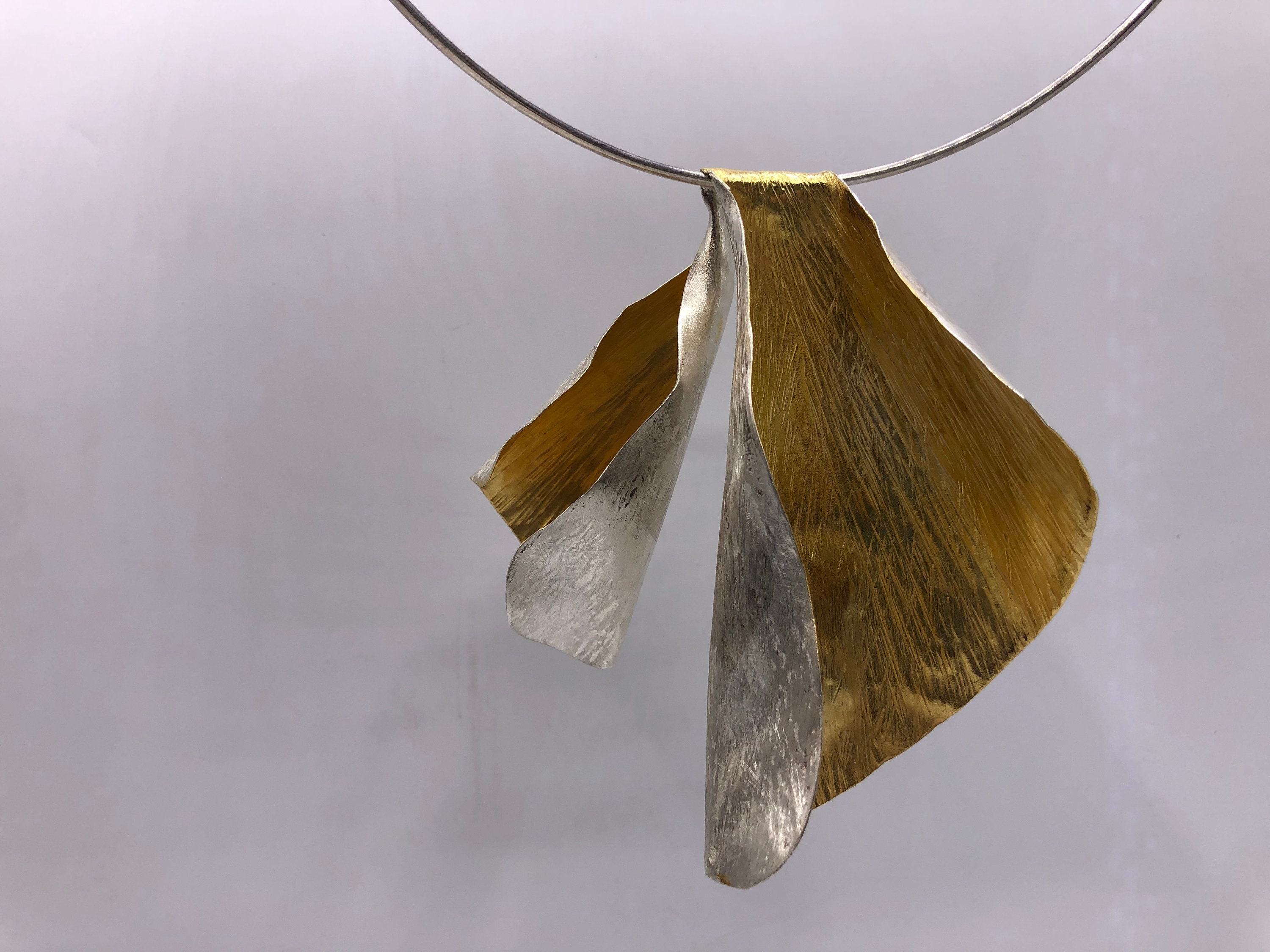 Gold Coated Folded Leaves Collar Necklace (N0123) - Etsy UK