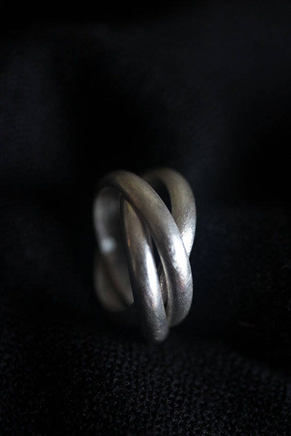Handmade 3 Intertwined Rings in Thai Silver R0019 - Etsy Israel