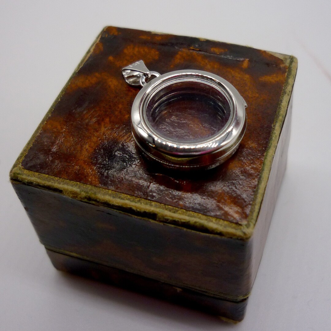 Round Silver and Glass Memory Locket, Opening See Through Pendant - Etsy