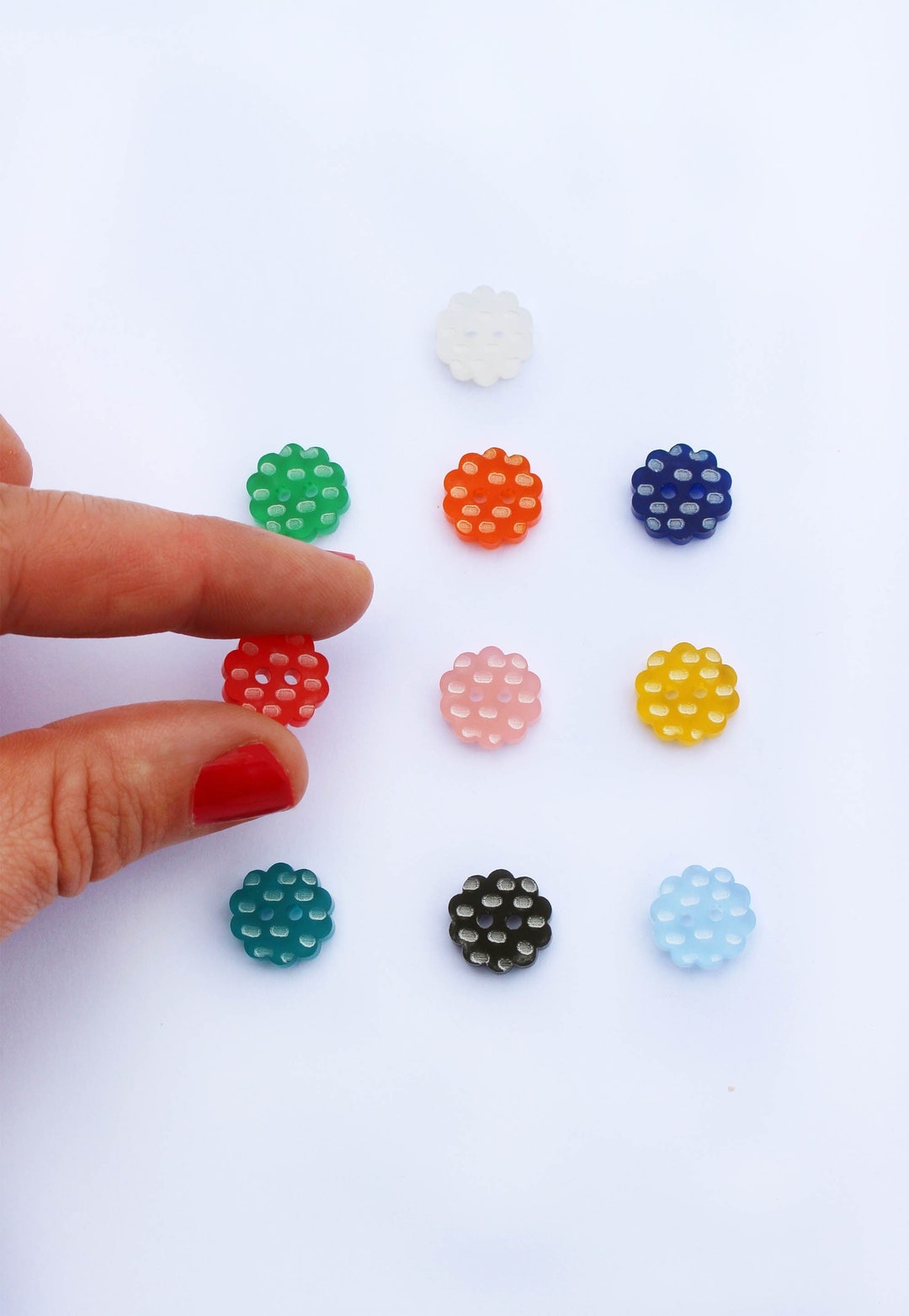 Colourful 12mm Scalloped Buttons - 6 Pack Pretty Spotted Buttons - Cute ...
