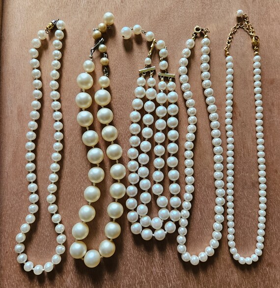 Etsy vintage necklaces store