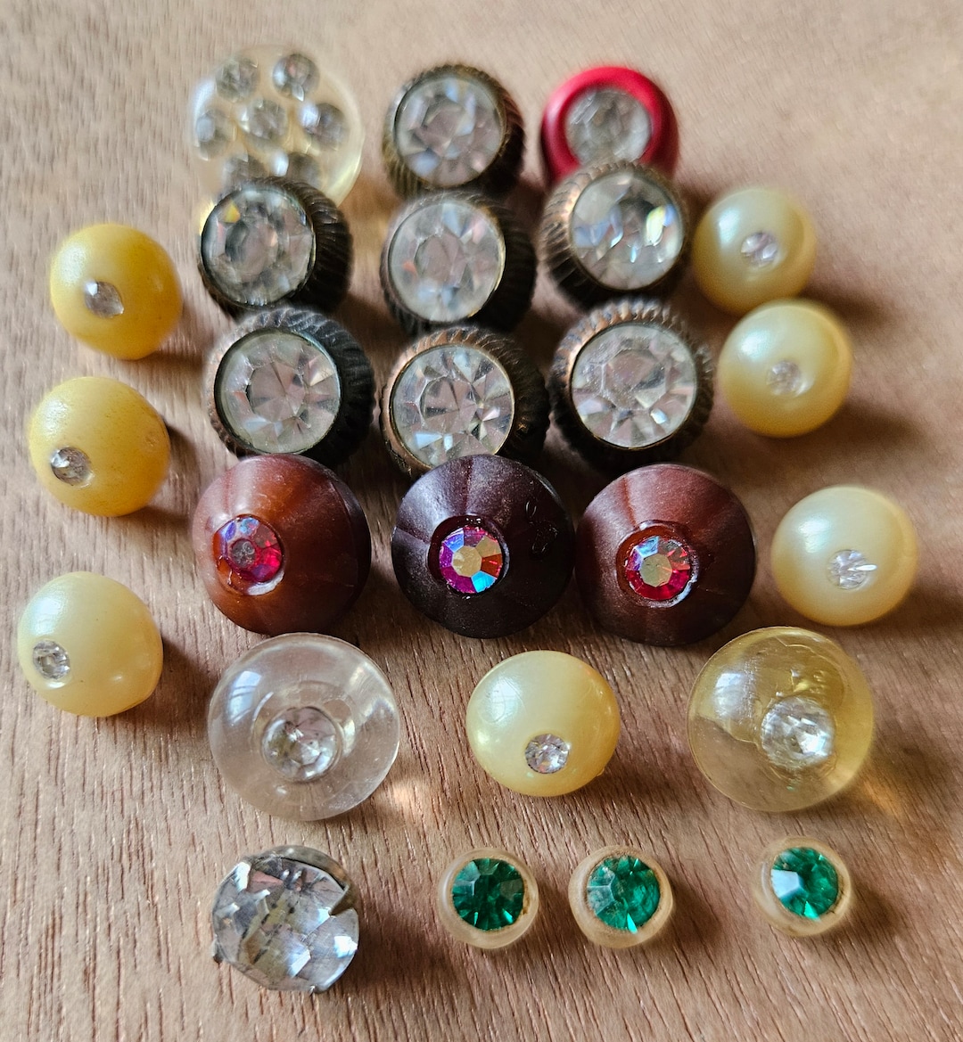 Vintage Buttons/vintage Rhinestone Buttons/rhinestone Buttons/plastic ...