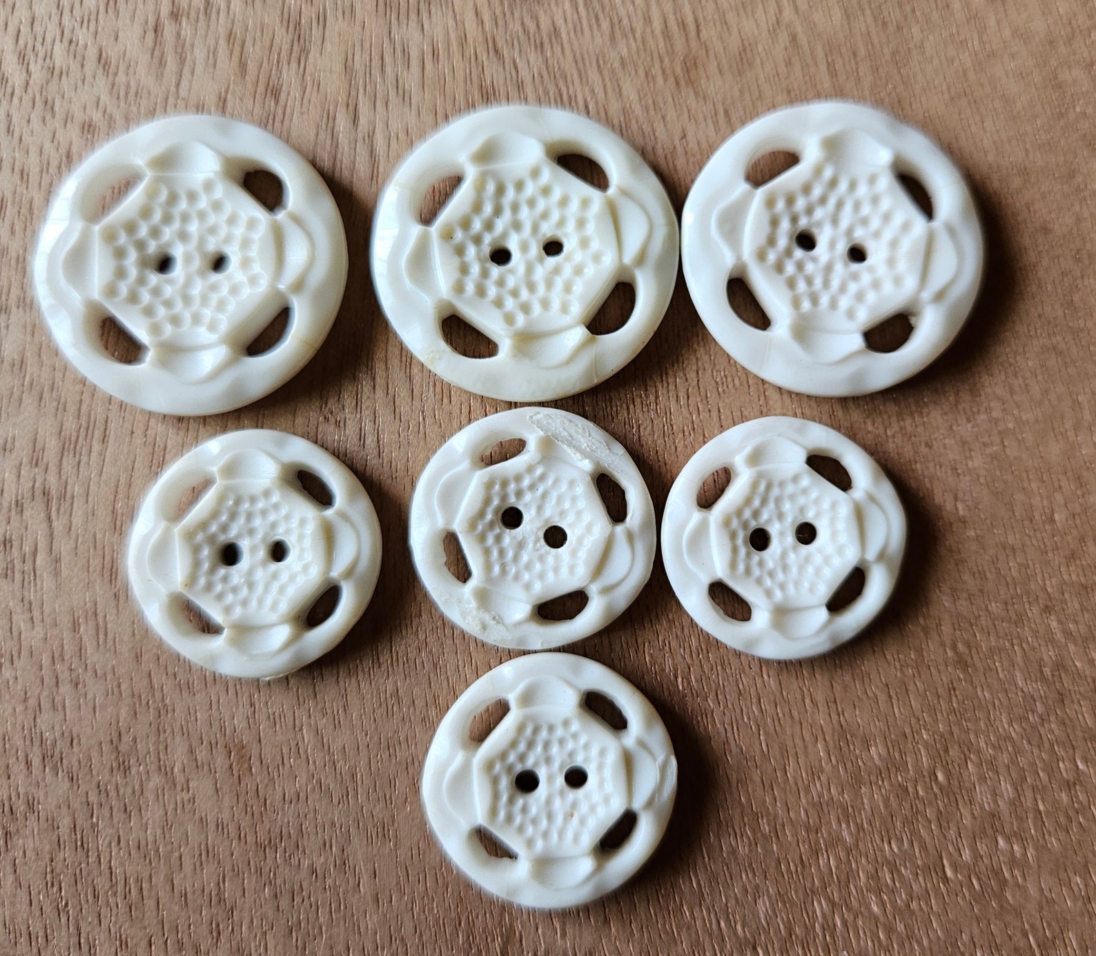 Vintage Large House Dress Buttons/vintage SPC Buttons/vintage Plastic ...