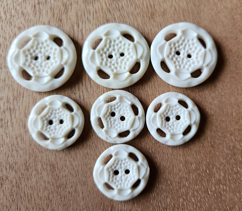 Vintage Large House Dress Buttons/vintage SPC Buttons/vintage Plastic ...