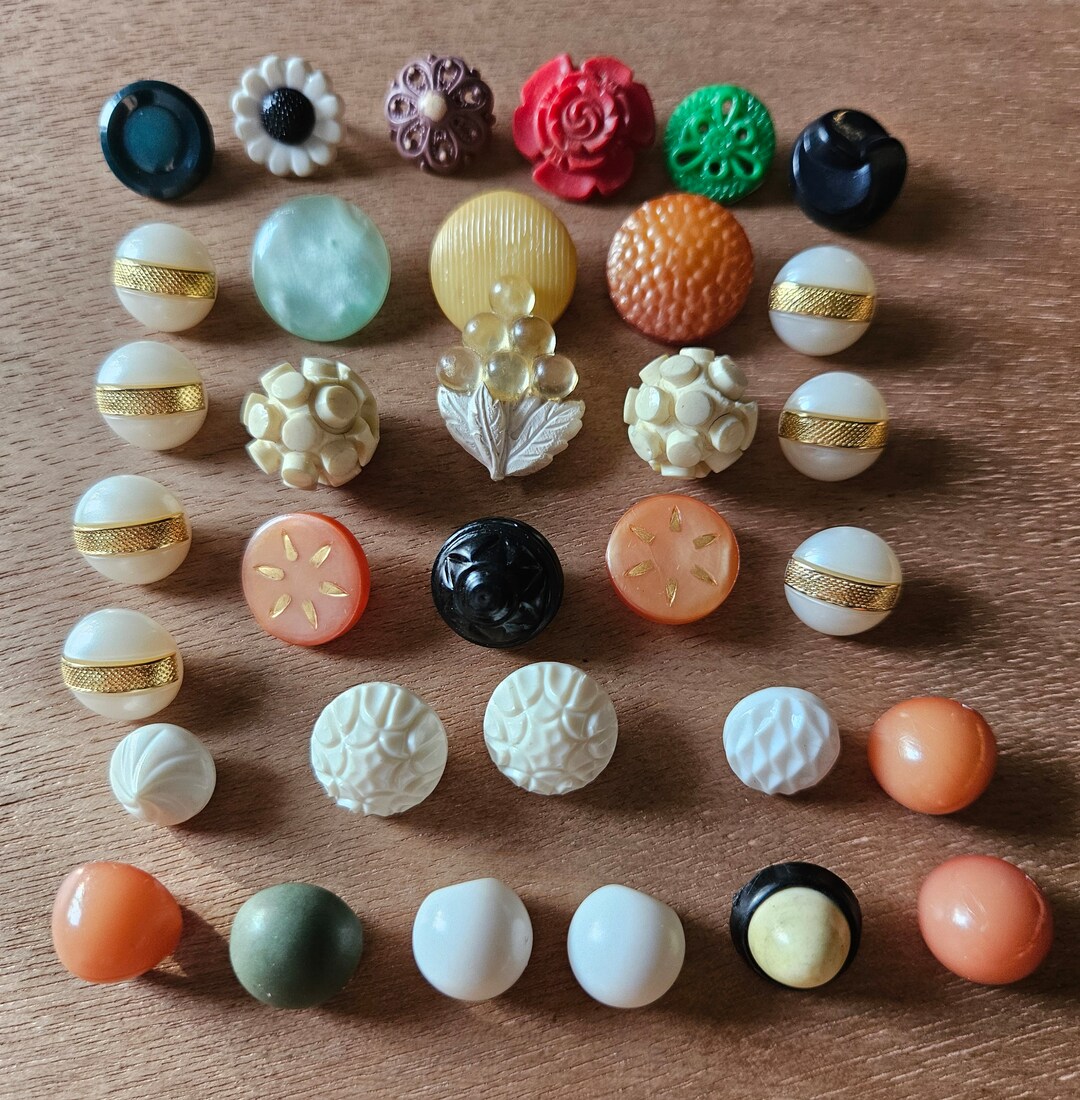 Vintage Plastic Shank Button Collection: Sewing & Craft Notions - Etsy