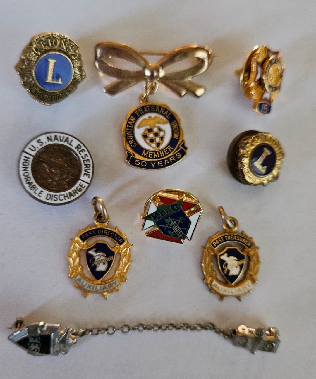 Vintage Pins/ Vintage Lions Pins/ Vintage KOC Pins/ Vintage Jaycees ...