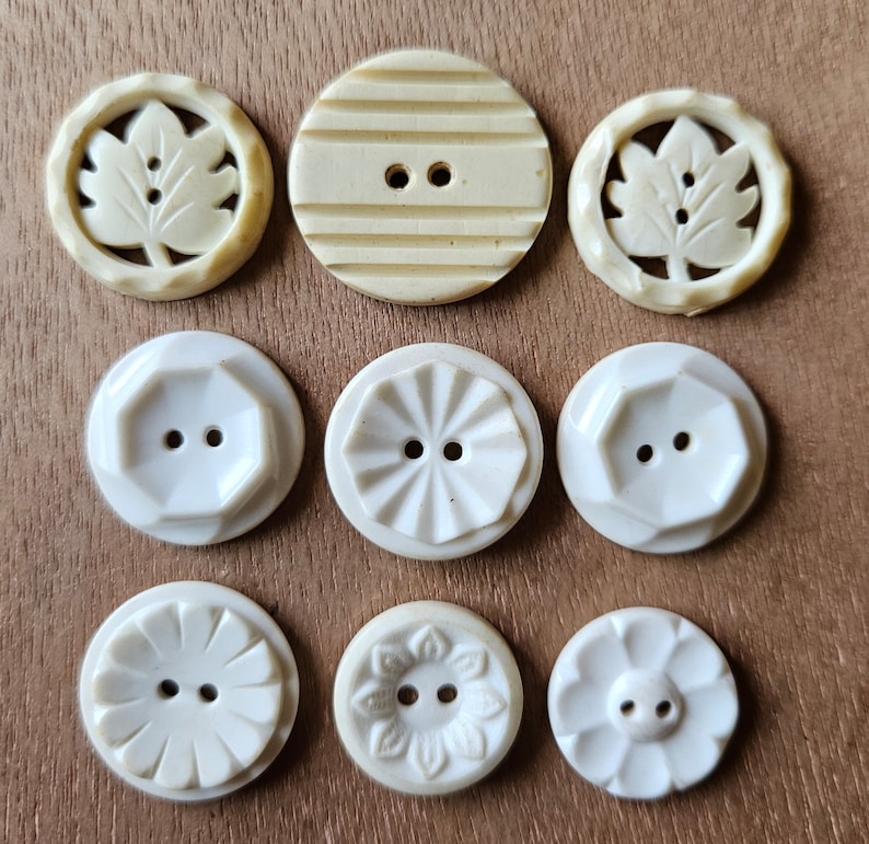 Vintage Large House Dress Buttons/vintage SPC Buttons/vintage Plastic ...