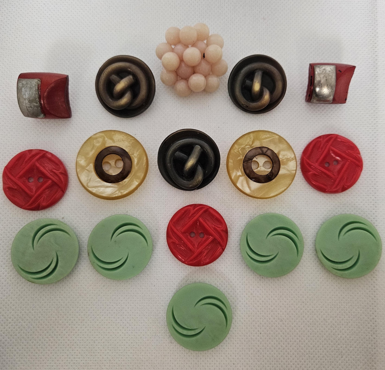 Vintage Buttons/ Vintage Coat Buttons/ Vintage Shank Coat Buttons ...