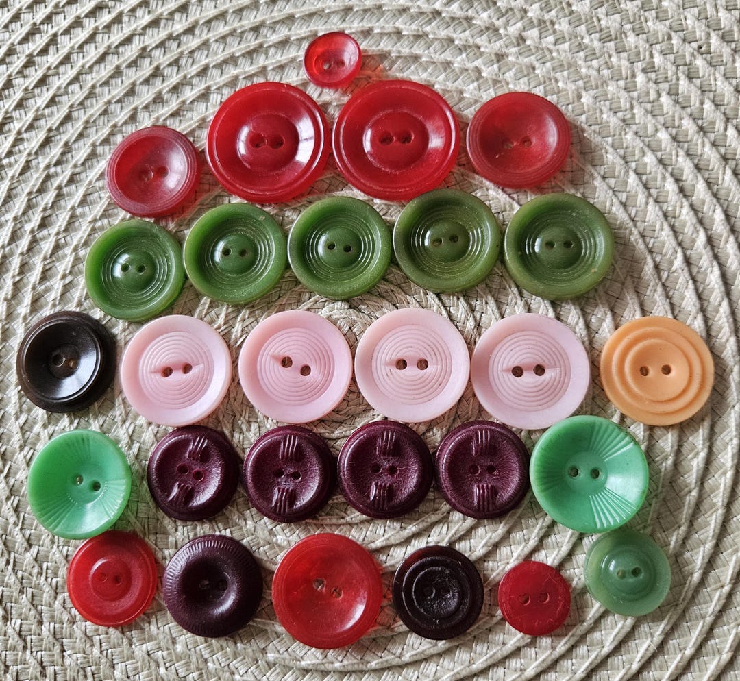 Vintage Early Plastic Sew Through Button Collection:sewing or Crafting ...