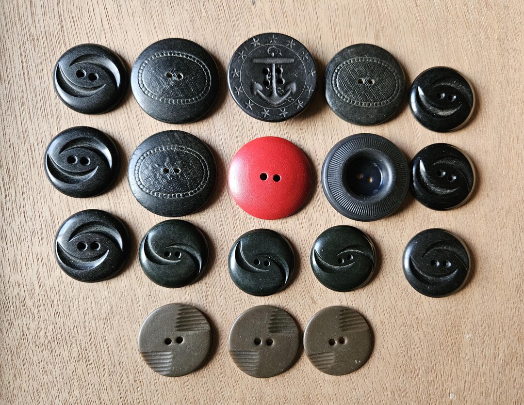 Vintage Buttons/vintage Coat Buttons/oversized Coat Buttons/ Coconut ...