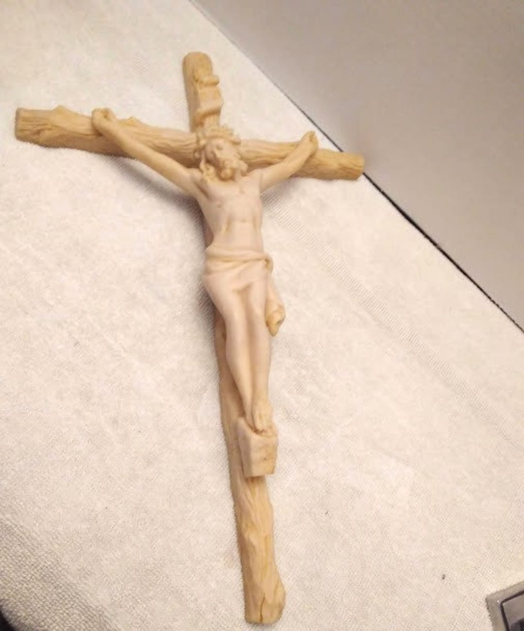 Vintage Large Ivory Color Crucifix Religious Retro Wall Hanging ...