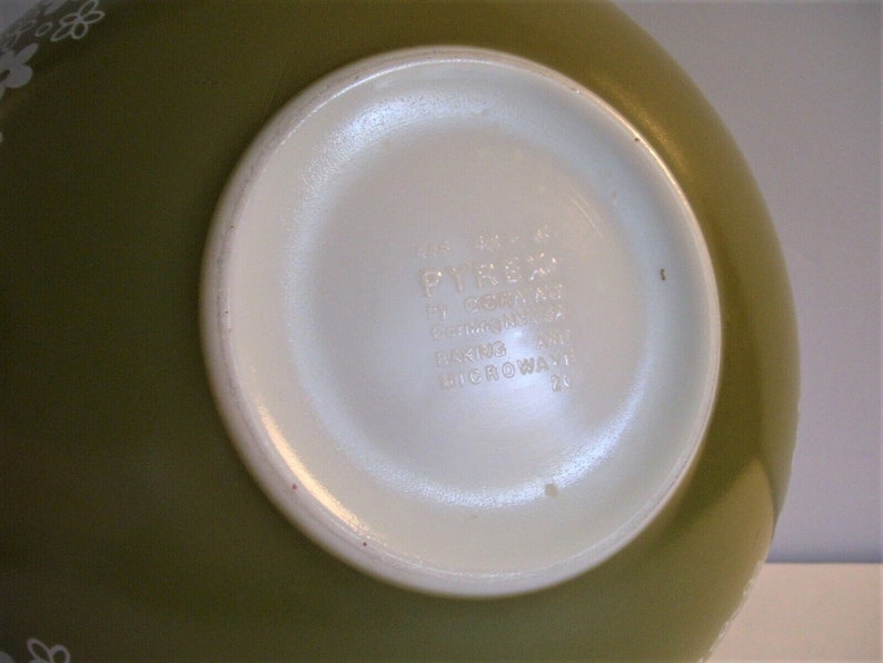 Vintage Pyrex Spring Blossom Cinderella Bowl Green White 444 - Etsy