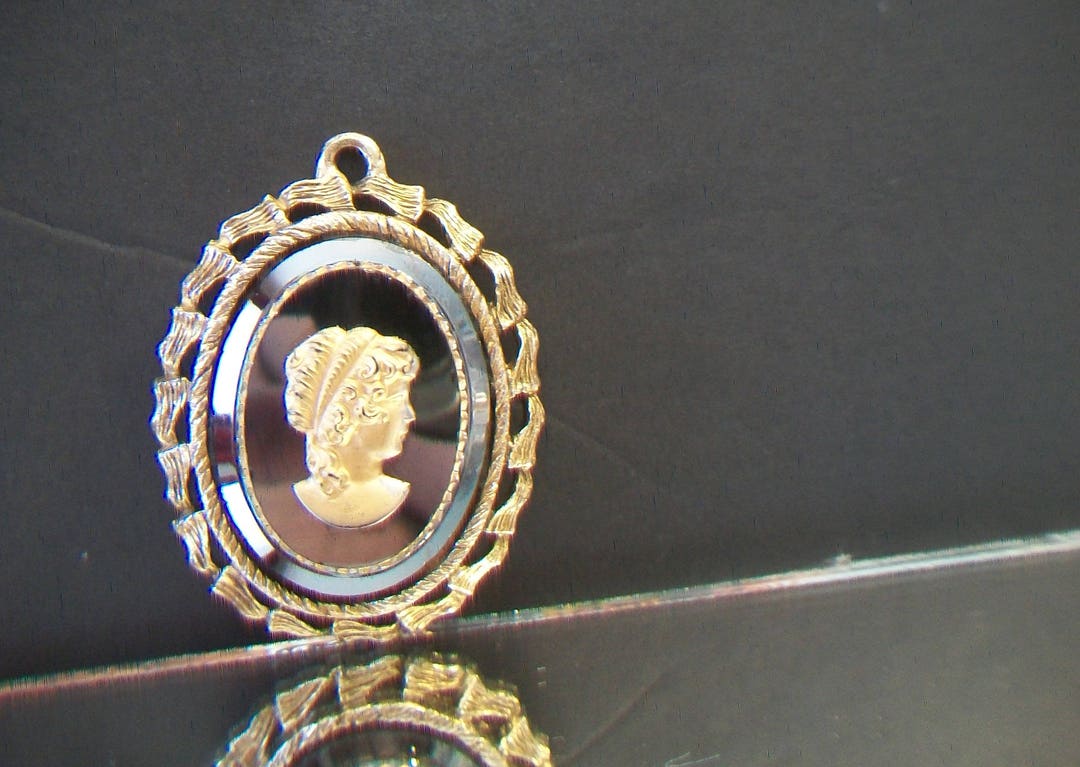 Hematite Mirror Cameo Pendant Ornate Classic Costume Jewelry Black Gold ...