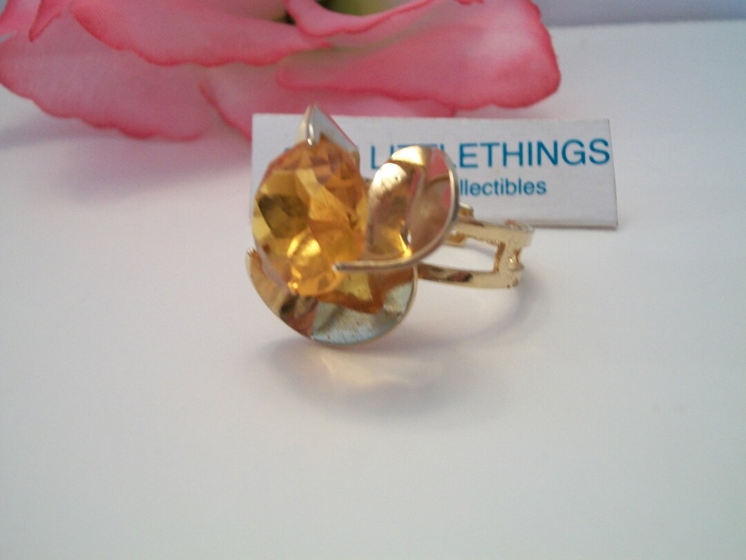 Vintage Sarah Coventry Amber Topaz Ring Huge Stone Pinwheel Cocktail ...