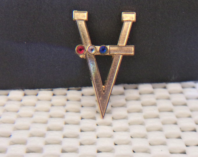 D Day Museum V Pin Patriotic Unisex Jewelry Accessories for - Etsy
