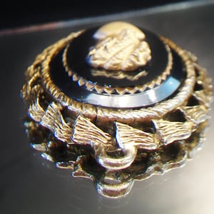 Hematite Mirror Cameo Pendant Ornate Classic Costume Jewelry Black Gold ...