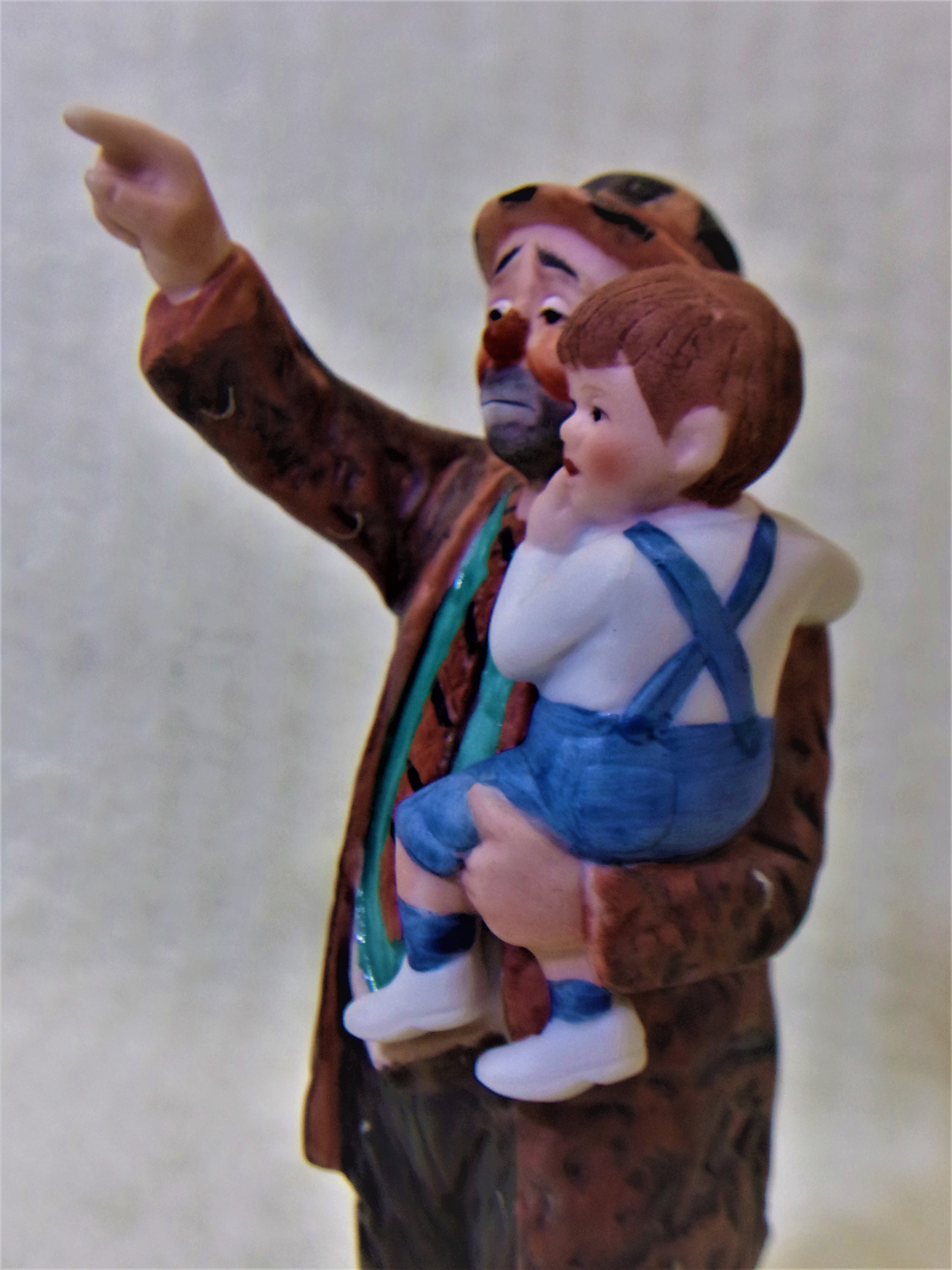 Emmett Kelly Figurines