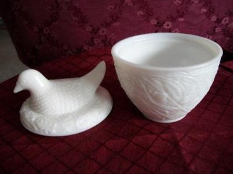 Milk Glass Dove Covered Dish Vintage Avon 1970 Retro - Etsy
