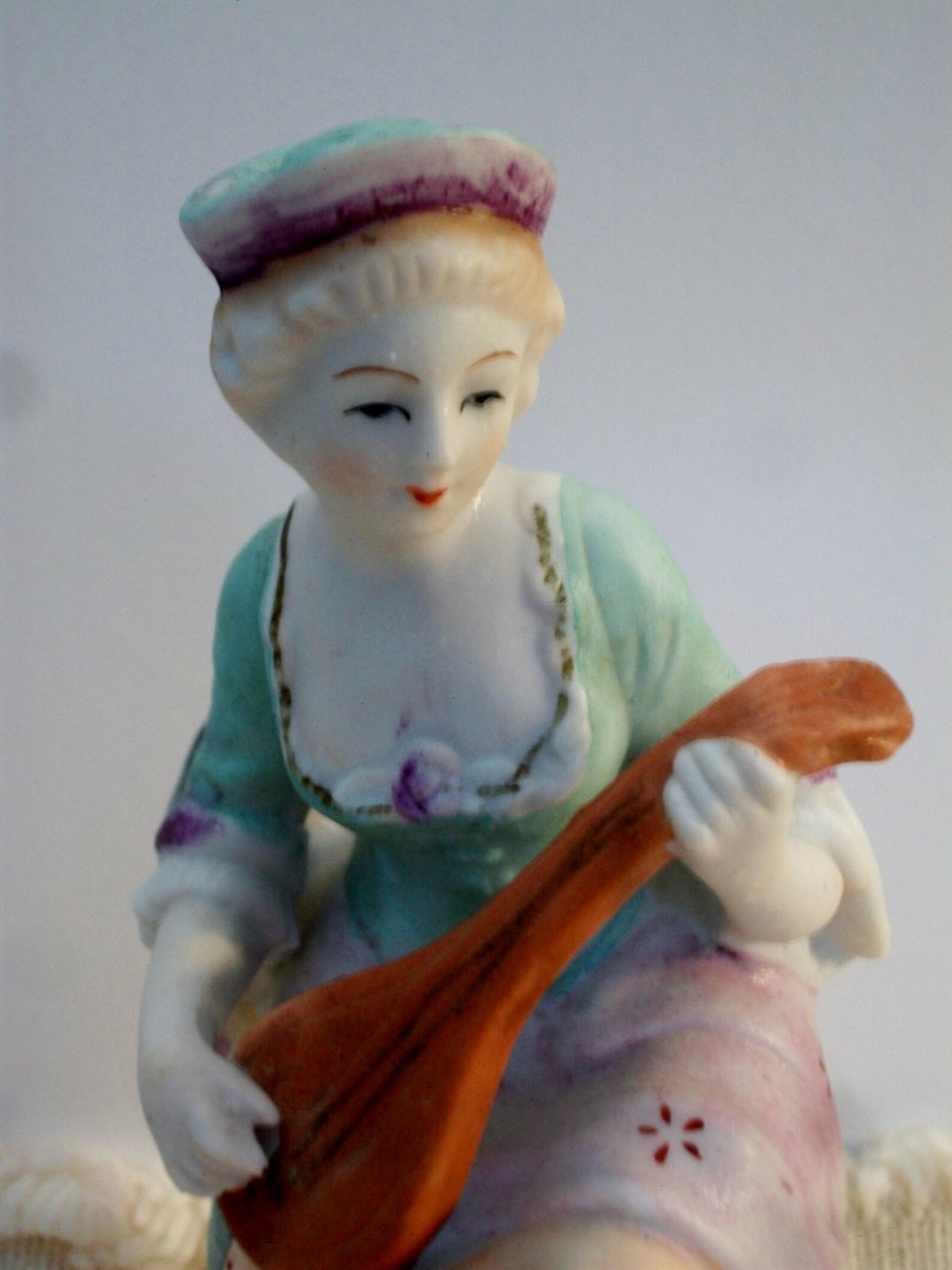 Colonial Lady Playing Lute Mandolin Figurine L & M Inc Vintage - Etsy