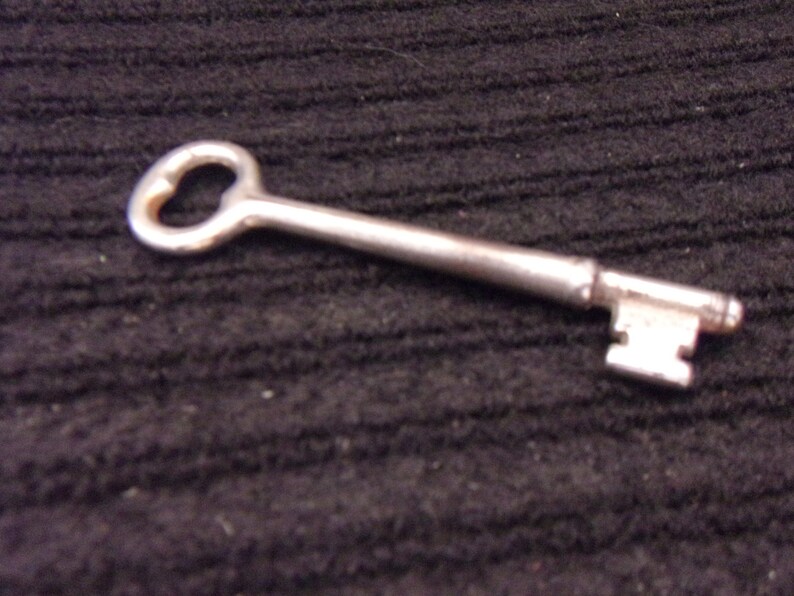 Vintage Skeleton Key Rustic Industrial Hardware Crafting | Etsy