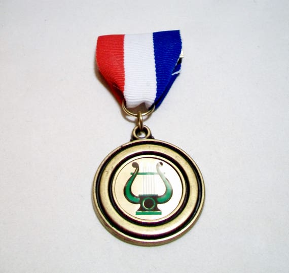 Green Harp Medal Ribbon Pin Dinn Bros Inc USA Collectible | Etsy