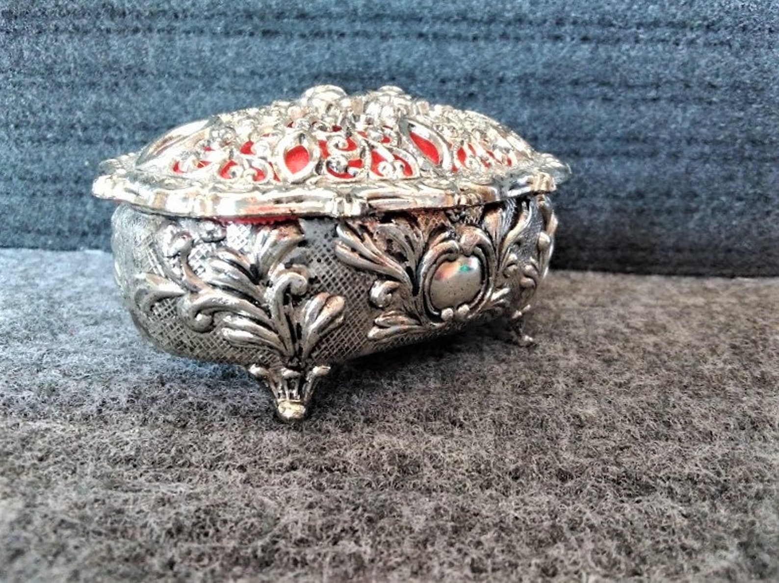 Vintage Silver Tone Medal Emboss Jewelry Trinket Box Made In | Etsy