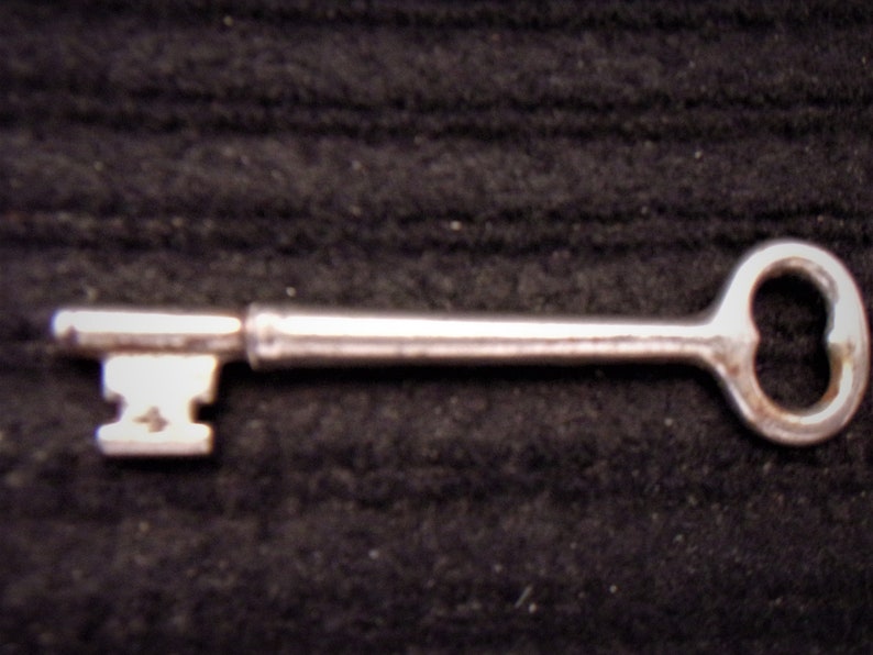 Vintage Skeleton Key Rustic Industrial Hardware Crafting | Etsy