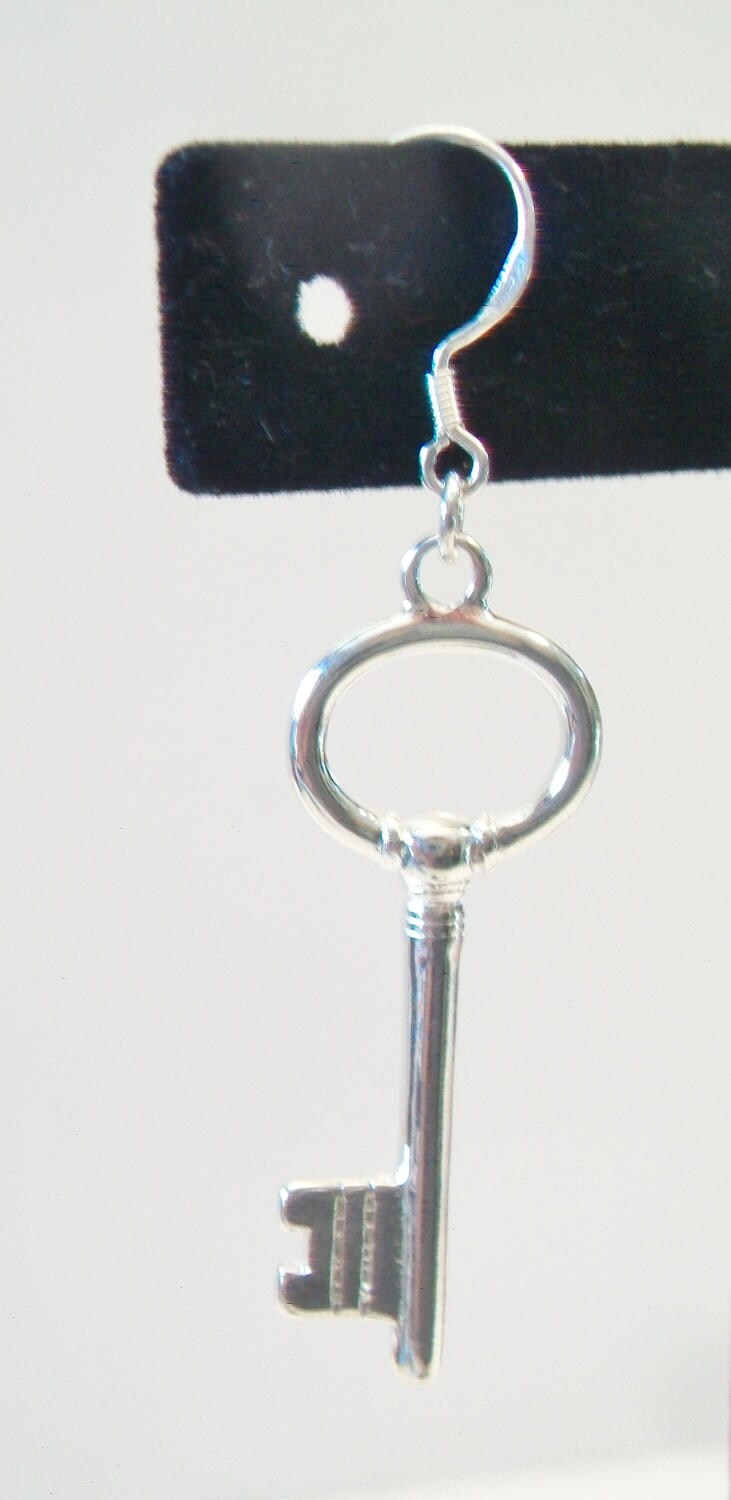 Skeleton Key Wire Hook Earrings Silver Plated Fashion Jewelry | Etsy