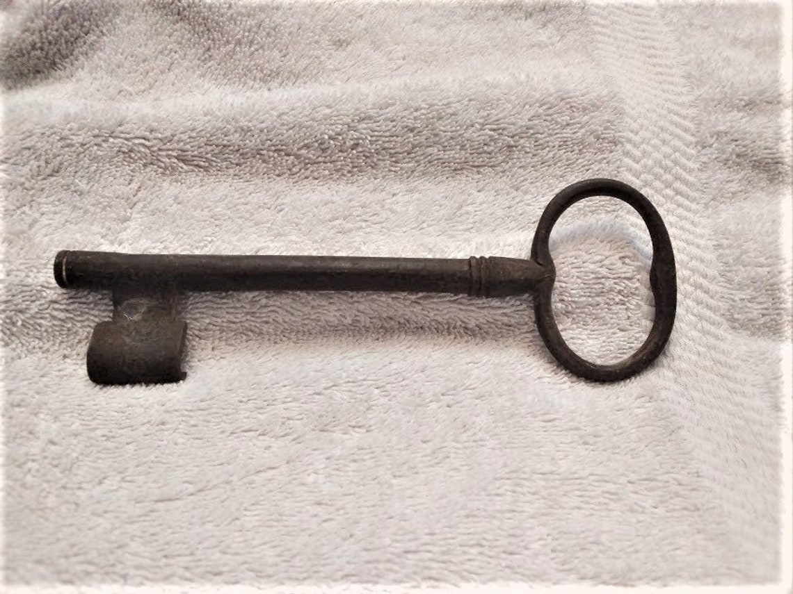 Antique Large Iron Metal Skeleton Key Circa 1800s Rusty - Etsy