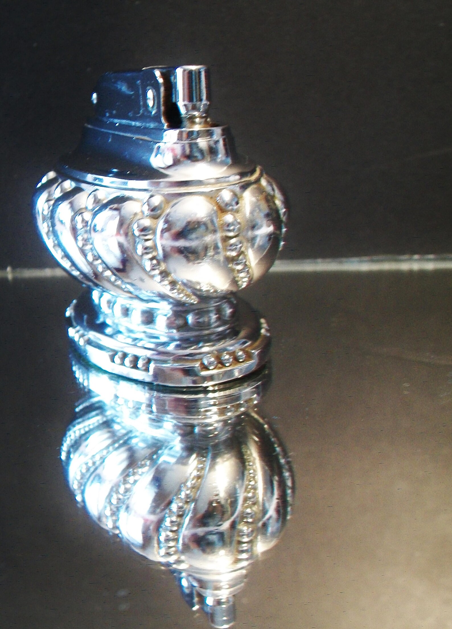 Vintage MTC Table Lighter Ornate Bulbous Crown Japan - Etsy UK