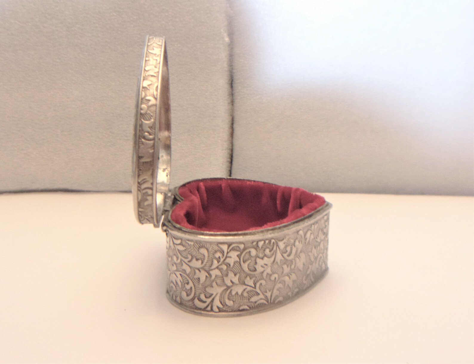 Heart Trinket Box Jewelry Box Vintage Valentine's Day - Etsy