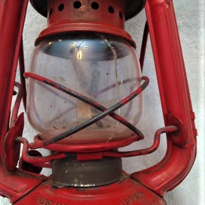 Vintage Red Winged Wheel No. 350 Lantern 7.5 Made in Japan Clear Globe ...