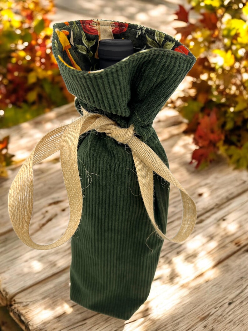 Holiday Fabric Wine Bags - Christmas Fabrics - Halloween Fabrics ...
