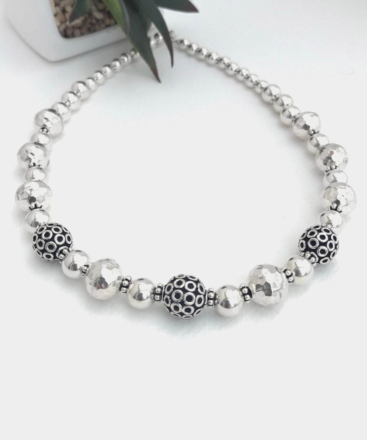 Collar de bolas de plata de ley hecho a mano con bolas - Etsy España