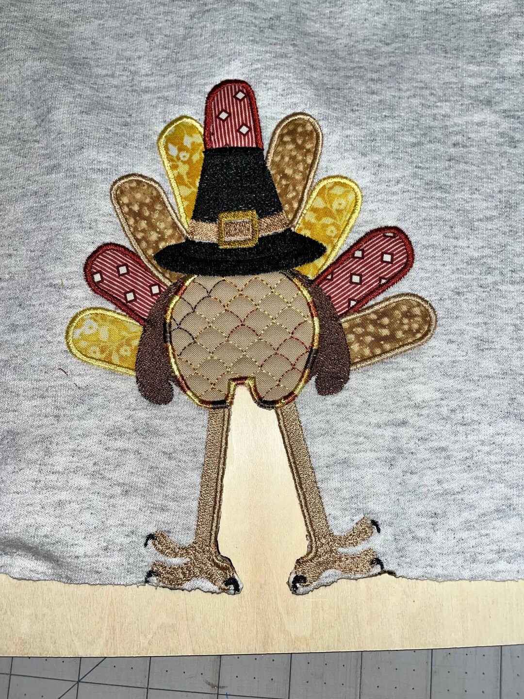 Side Seam - Split Design - Applique - Fall Thanksgiving Turkey Applique ...