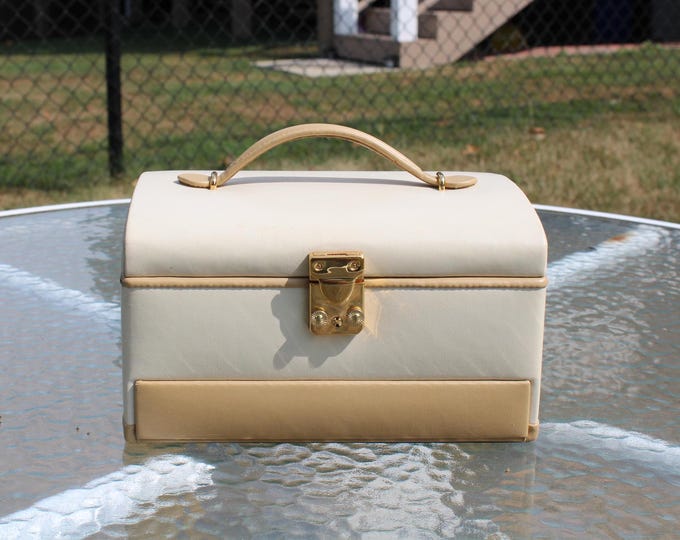 Travel Jewelry Case / Box - Large Handled Faux Leather Jewelry Case ...