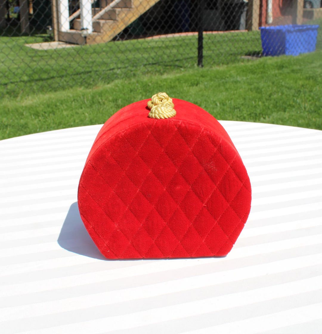 Small Round Red Velvet Quilted Box - Hinged Gift / Storage / Scarf ...