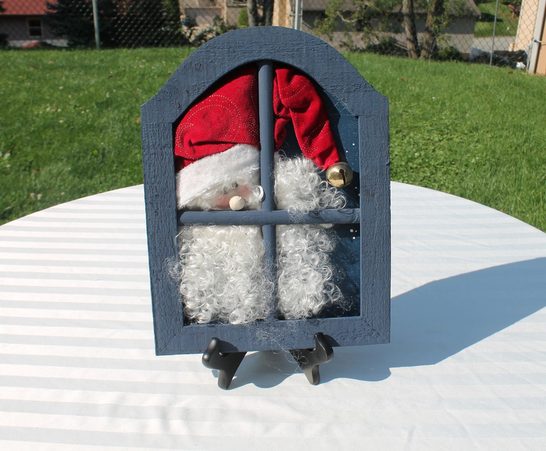 Santa Peeking Through the Window Christmas Holiday Wall / Door Hanging ...