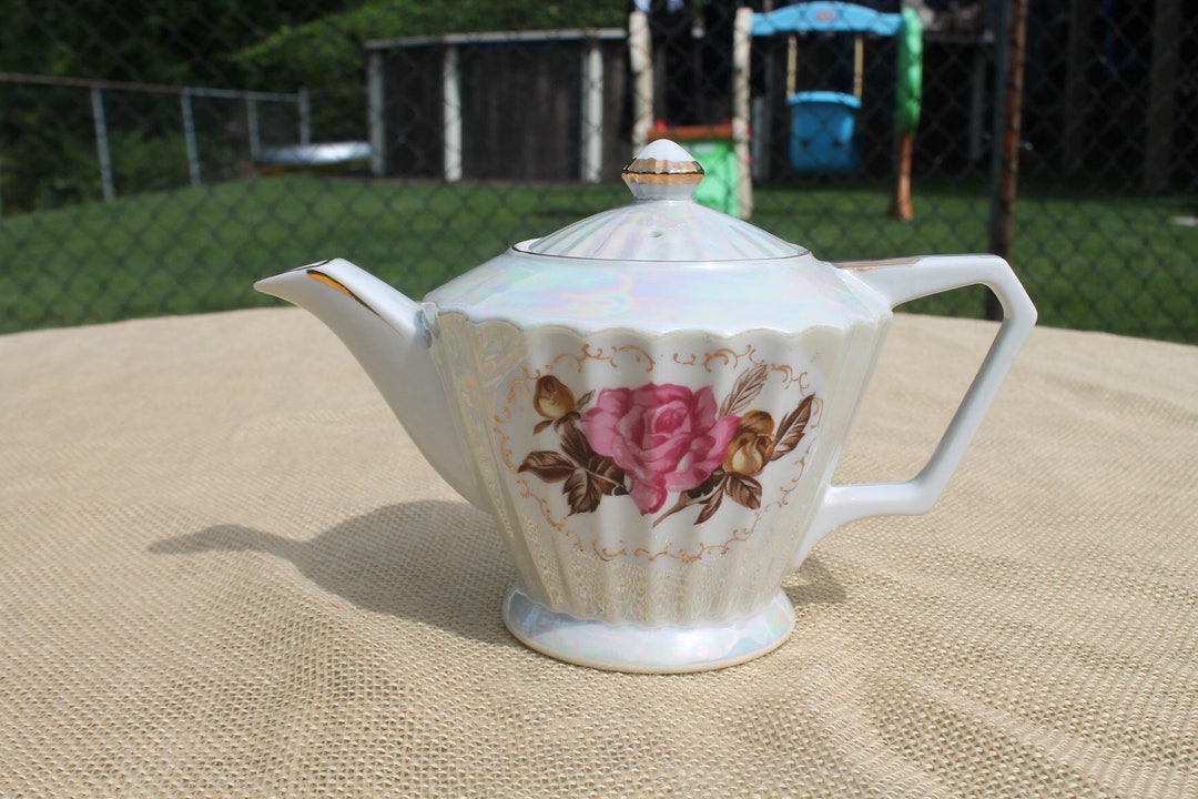 Teapot With Rose and Luster Finish and Gold Trim by Norleans ...