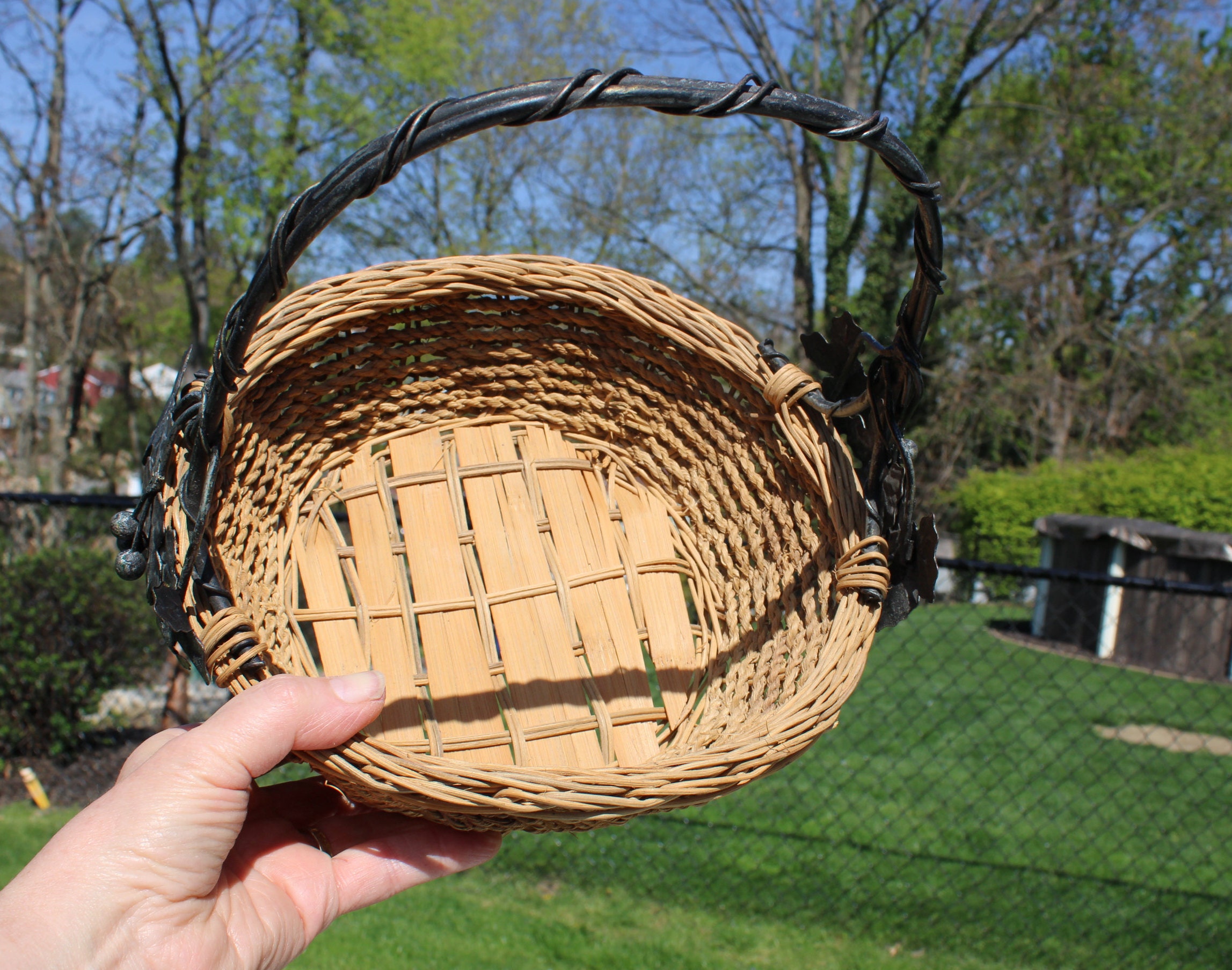 Dark Gray Wire and Wicker Basket Round Handled Shallow Wire | Etsy