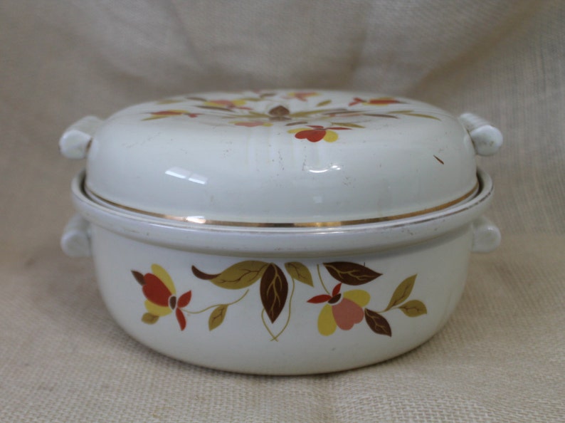Hall Pottery Covered Casserole in the Autumn Leaf Pattern - Etsy
